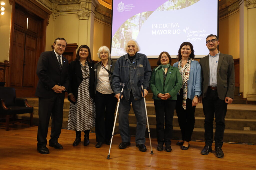 "Iniciativa Mayor": El compromiso UC por una mejor vejez para Chile - CEVE UC